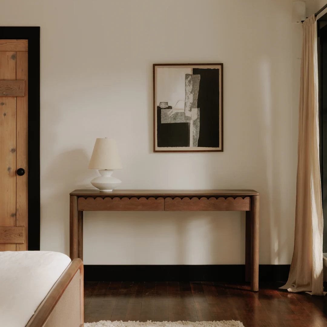Indiana Scalloped Edge Solid Wood Console Table – Modern Minimalist De